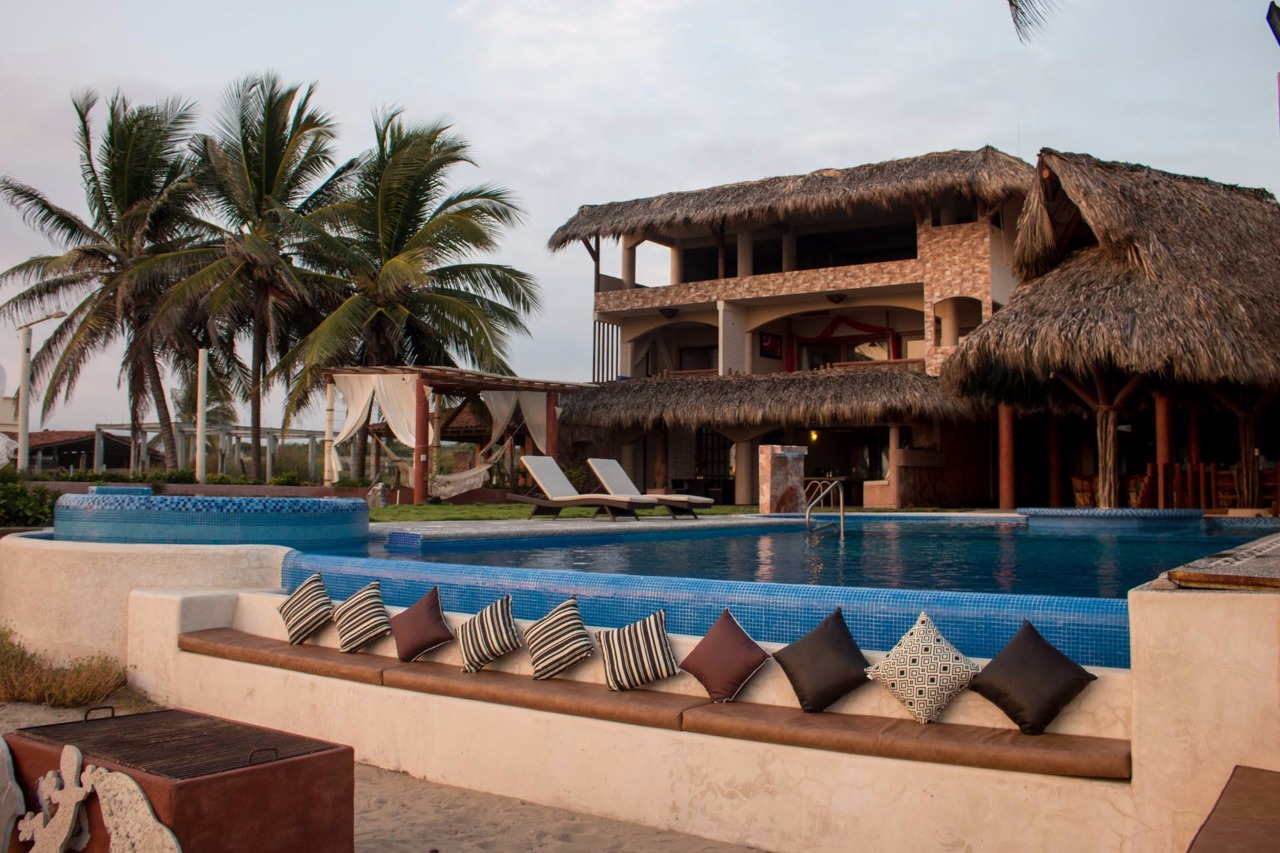 Punta Blanca Zihuatanejo | Hotel & Villas en Ixtapa Zihuatanejo